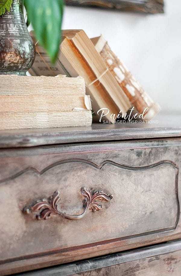10 Ways To Create A Distressed Paint Finish - Salvaged Inspirations