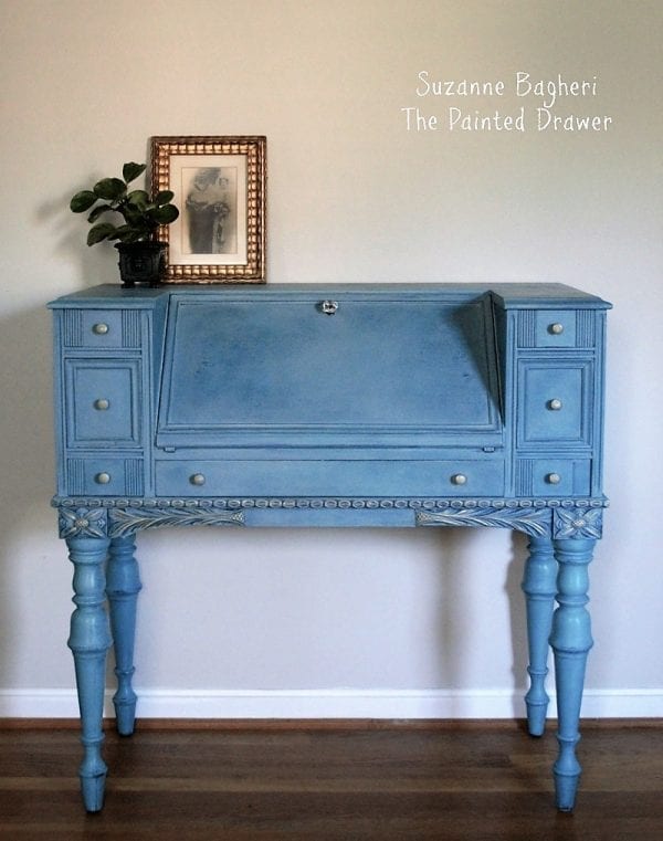 25 BEAUTIFUL BLUE Painted Furniture Ideas - Salvaged Inspirations