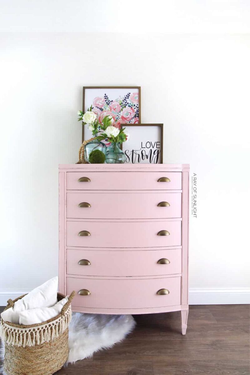 21 Pretty In Pink Furniture Makeovers - Salvaged Inspirations